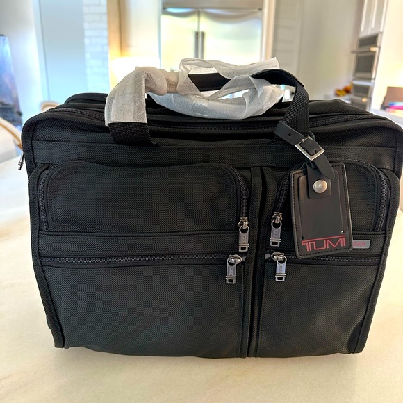 Tumi | Bags | Tumi Breiflaptop Case | Poshmark